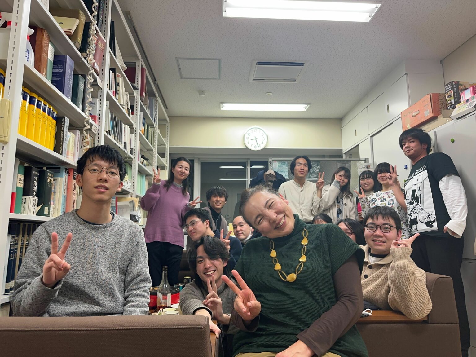 卒論・修論公開審査会＆お疲れさま会2025を開催しました。 – 大阪大学人間科学部/人間科学研究科 教育人間学分野